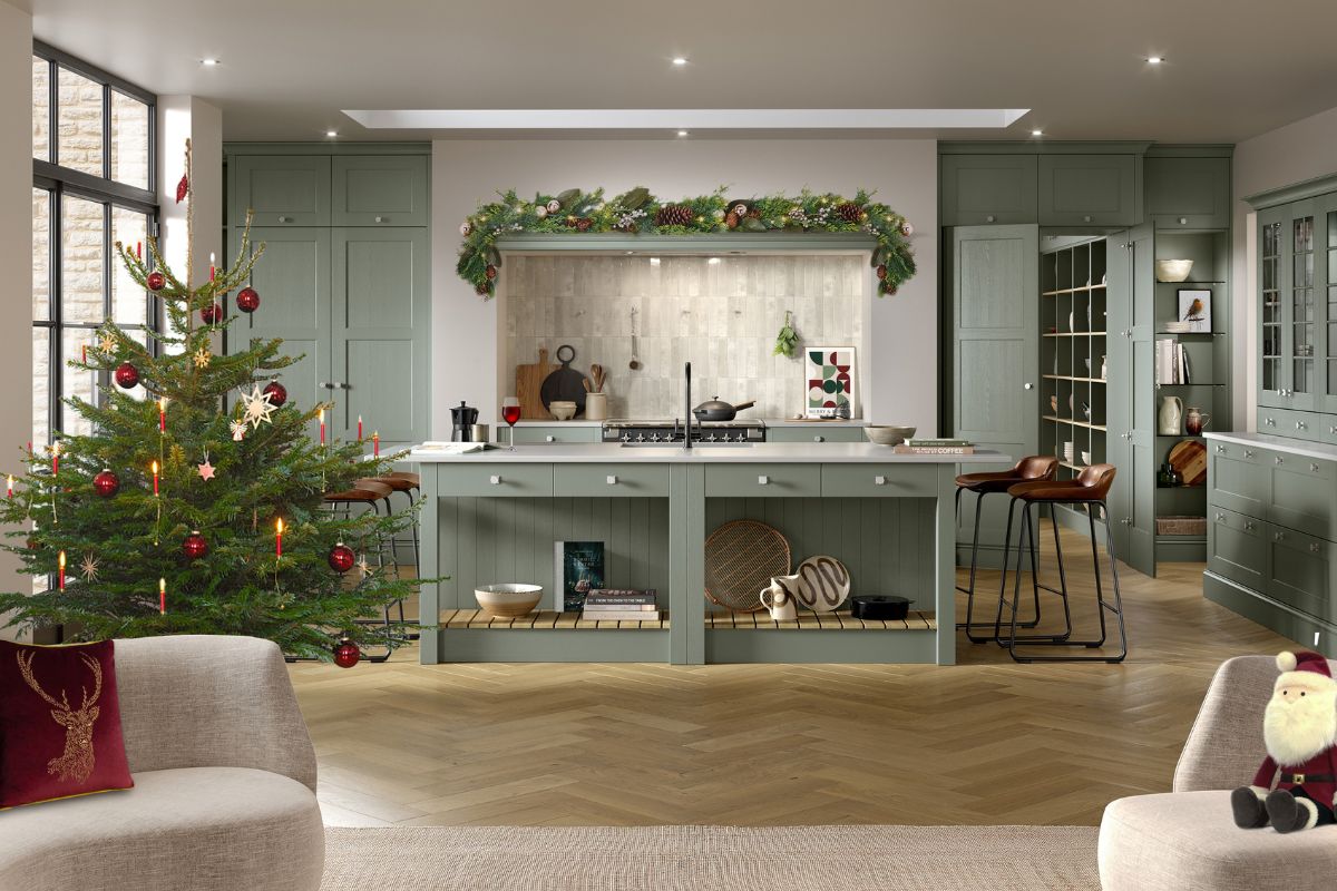 Christmas 2024 Cut-Off Dates | www.uform.co.uk